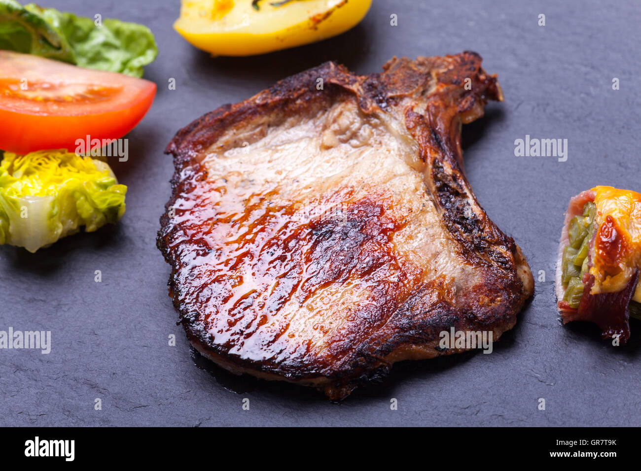 Chop lettuce hi-res stock photography and images - Alamy