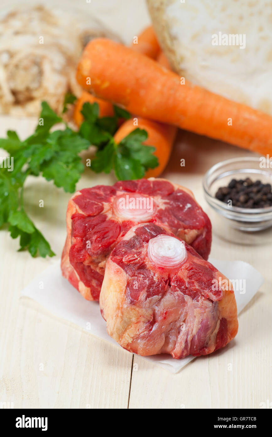 Raw beef oxtail hi-res stock photography and images - Alamy