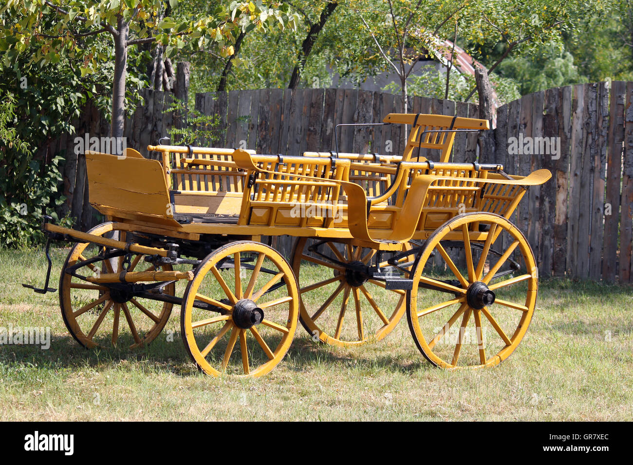 old wooden coach vintage scene Stock Photo - Alamy