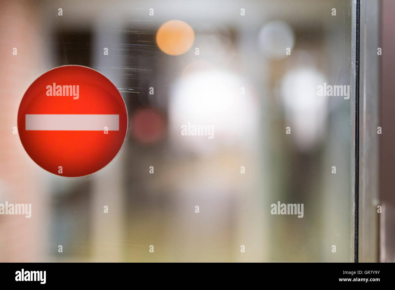 Traffic Sign Quot No Entry Quot On The Door Of A Shop Stock Photo - Alamy