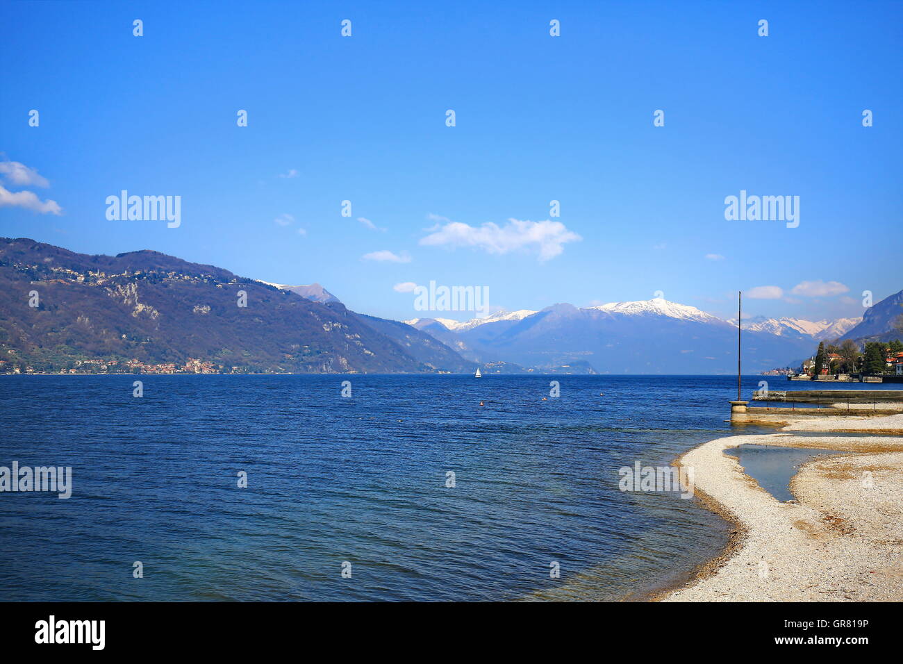 Lake como winter hi-res stock photography and images - Alamy
