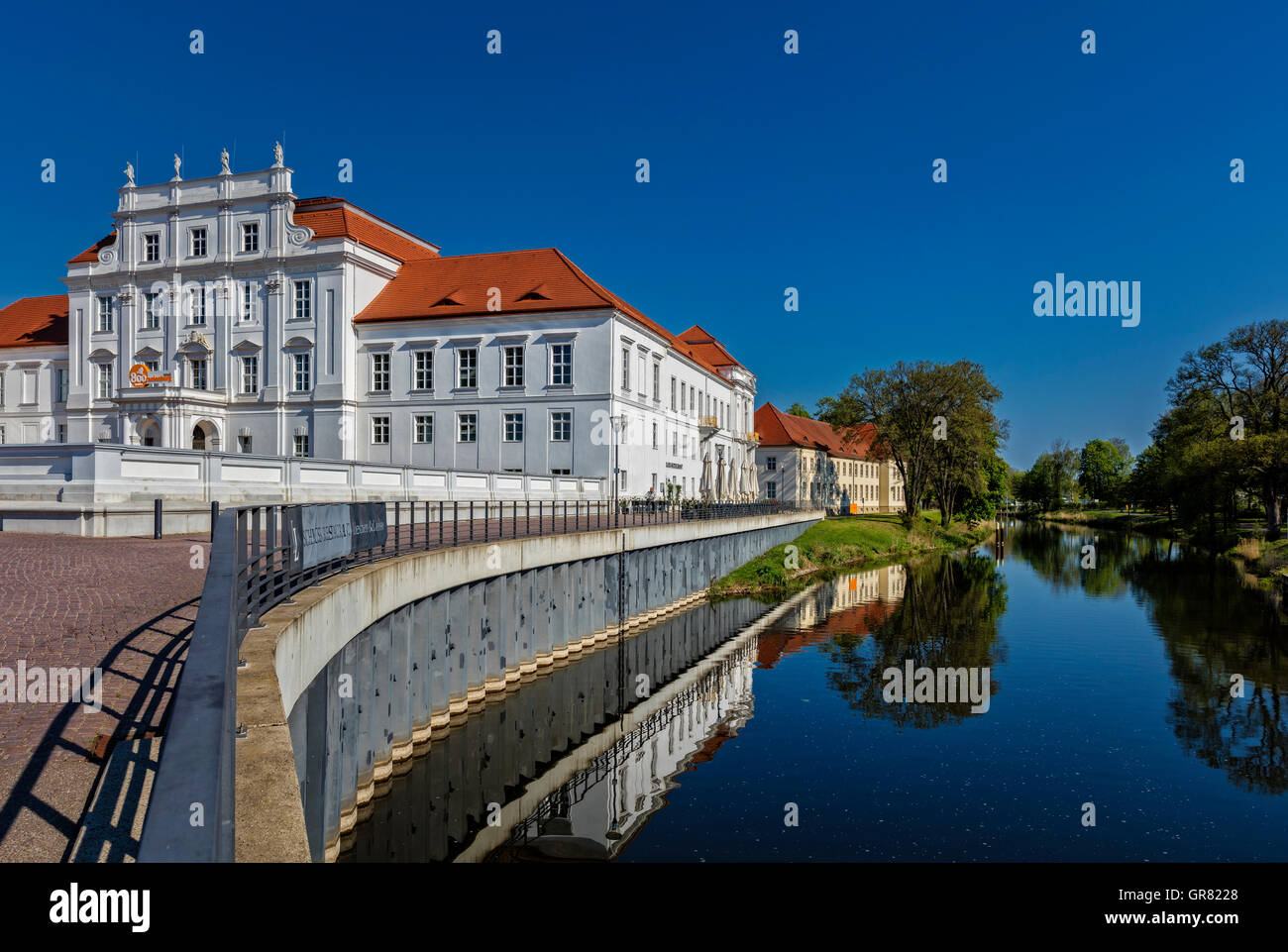 Castle oranienburg brandenburg germany hi-res stock photography and ...