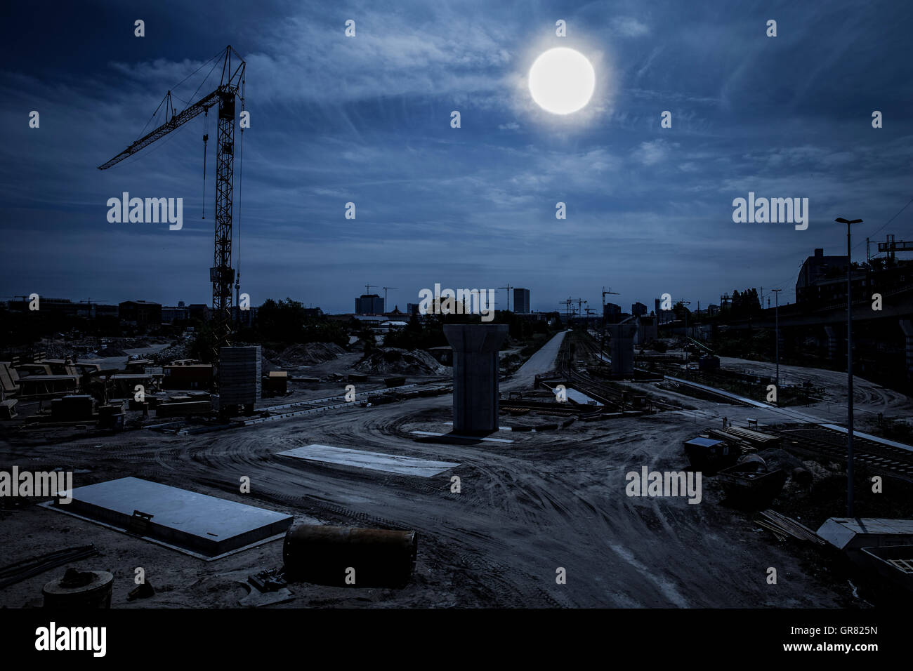 Building Site At Night Stock Photo - Alamy