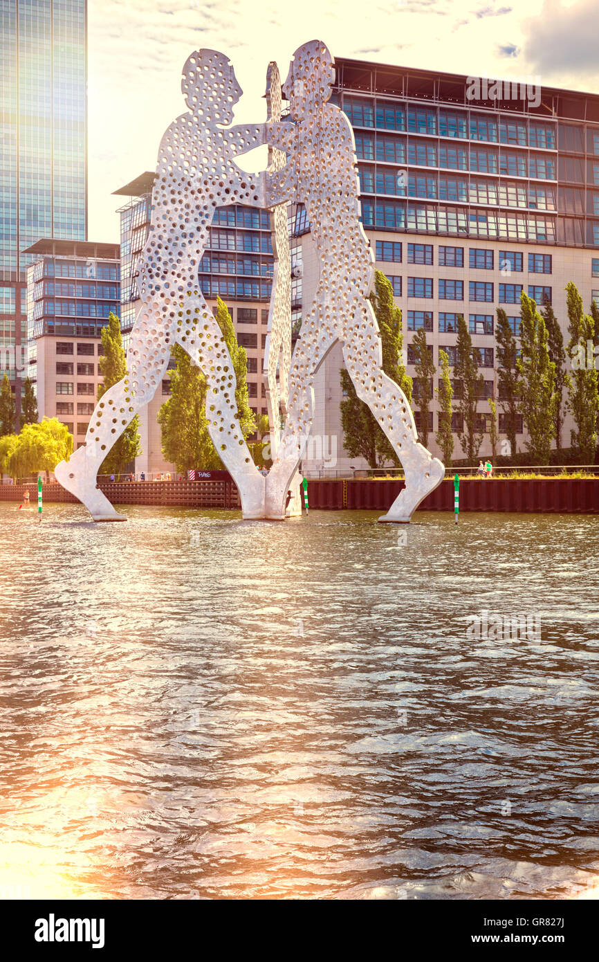 Molecules Man Sculpture High Resolution Stock Photography and Images ...