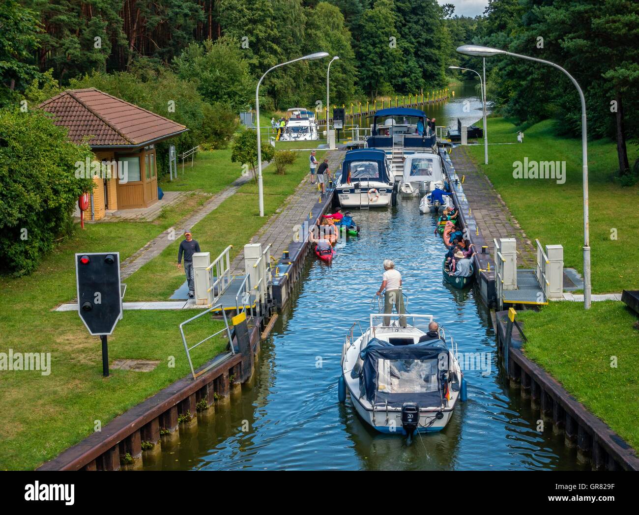Inland floodgate hi-res stock photography and images - Alamy
