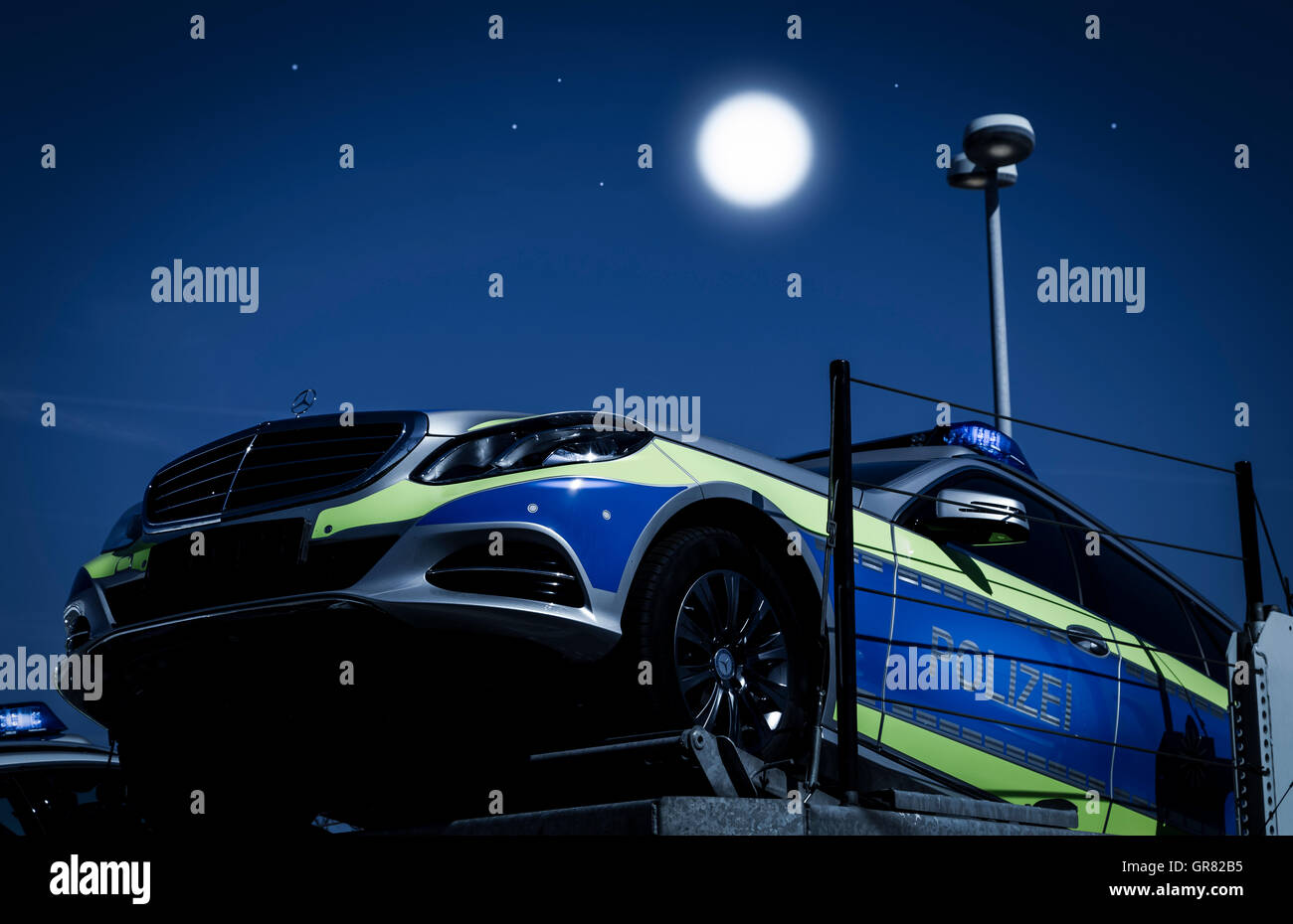 Employee duty hi-res stock photography and images - Alamy