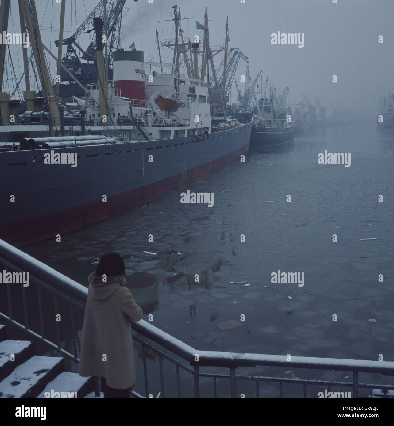 Harbor with ship at the weser hi-res stock photography and images - Alamy