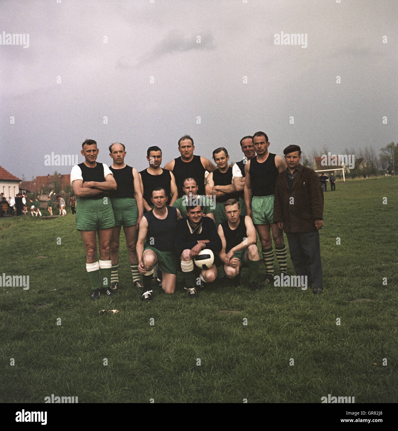 Historical football team hi-res stock photography and images - Alamy