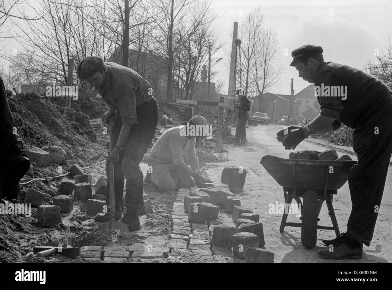 Civil Engineering 1967 Bw Stock Photo - Alamy