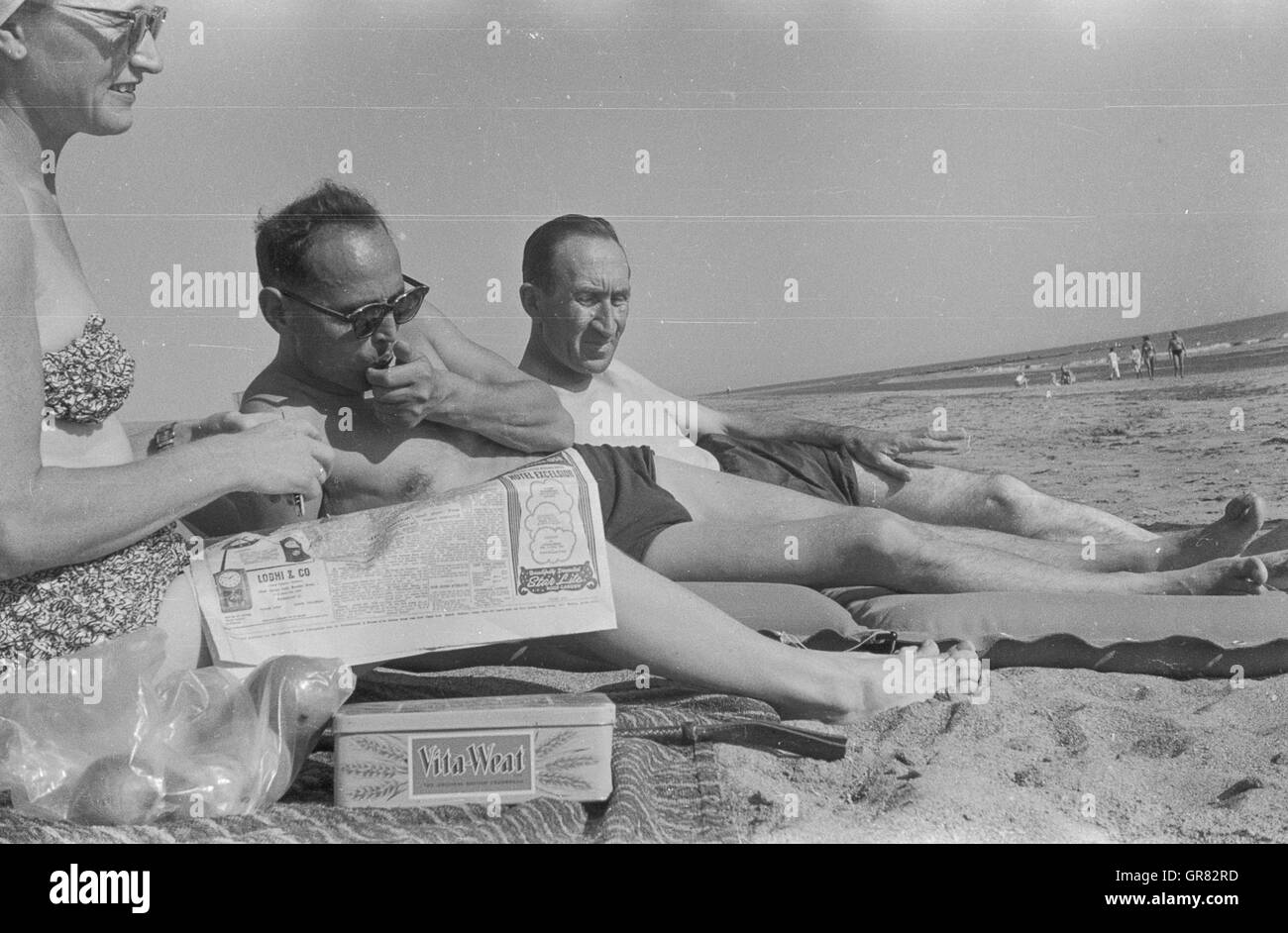 Beach 1960 Black and White Stock Photos & Images - Alamy
