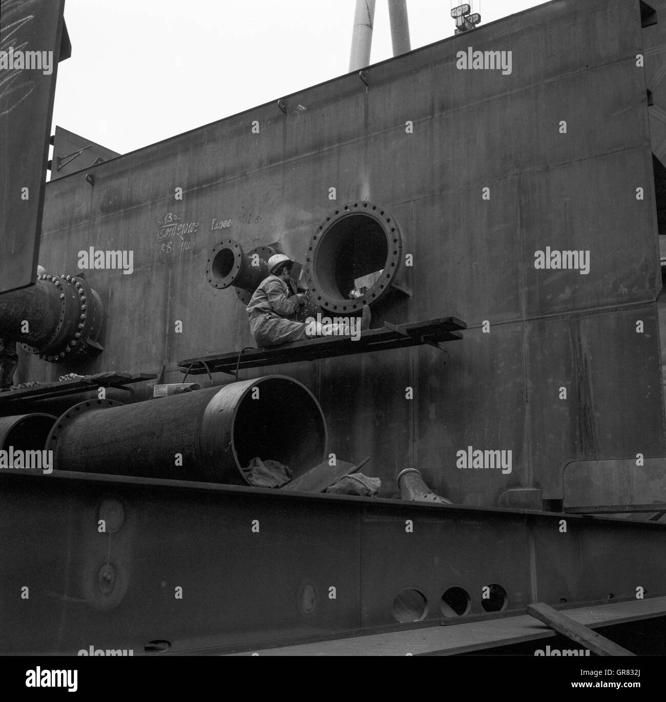 Shipyard Ag Weser Bremen 1972 Bw Stock Photo - Alamy