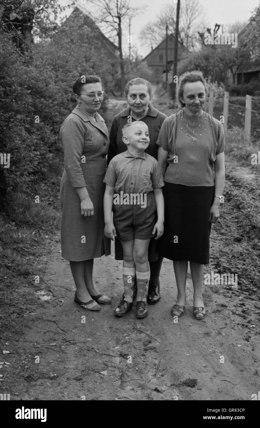 Family 1965 Bw Stock Photo - Alamy