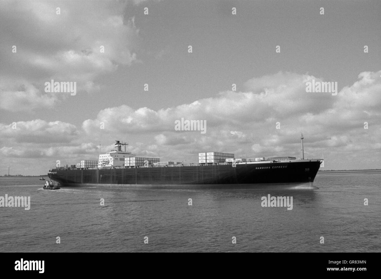 Container ship Black and White Stock Photos & Images - Alamy