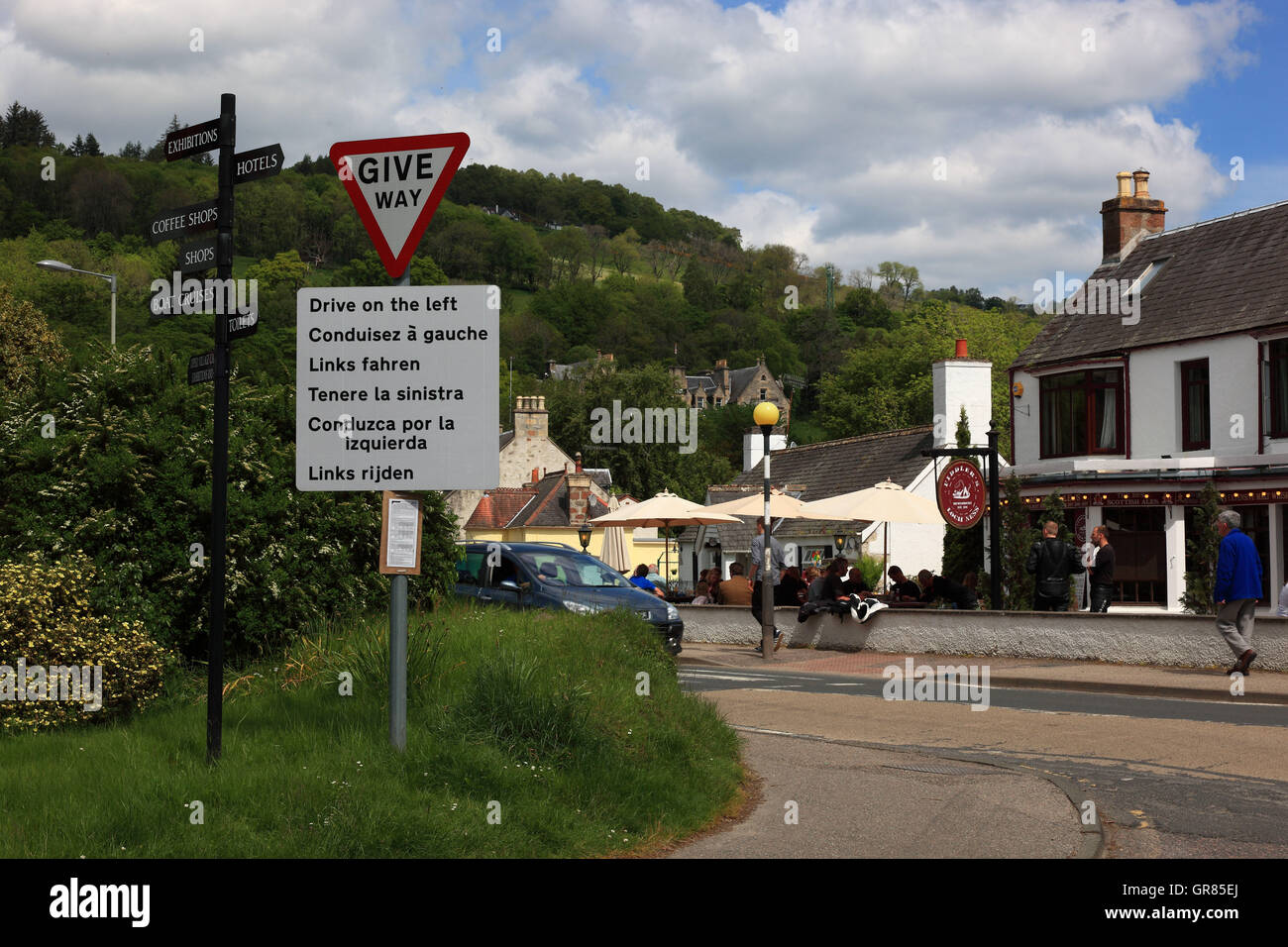 Traffic signs scotland hi-res stock photography and images - Alamy