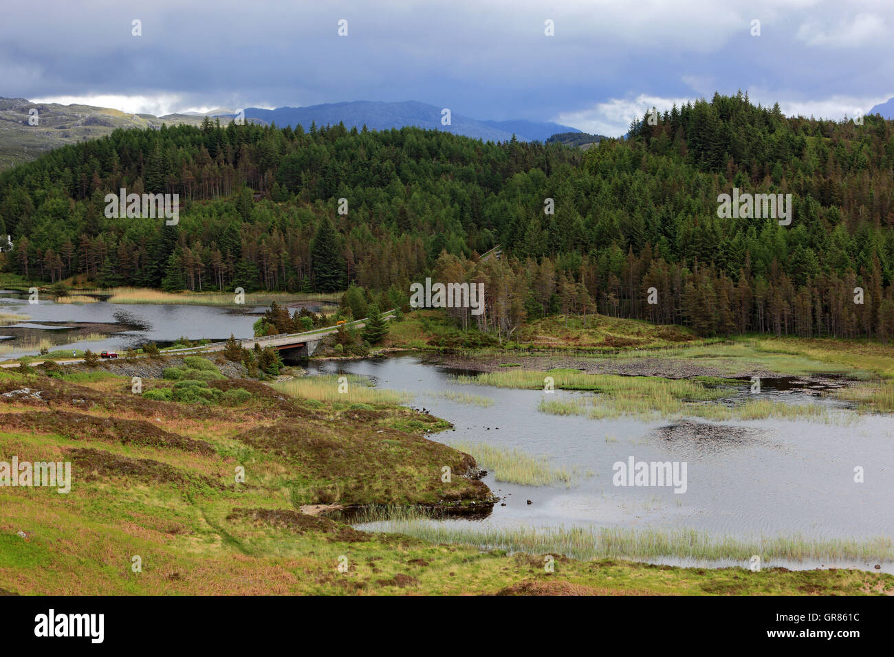 Scotland, highlands, northwest coast, scenery with lake with Unapool ...