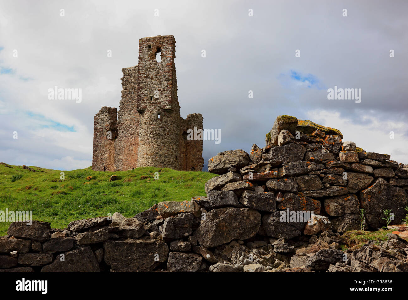 Ruin in scottish highlands hi-res stock photography and images - Alamy