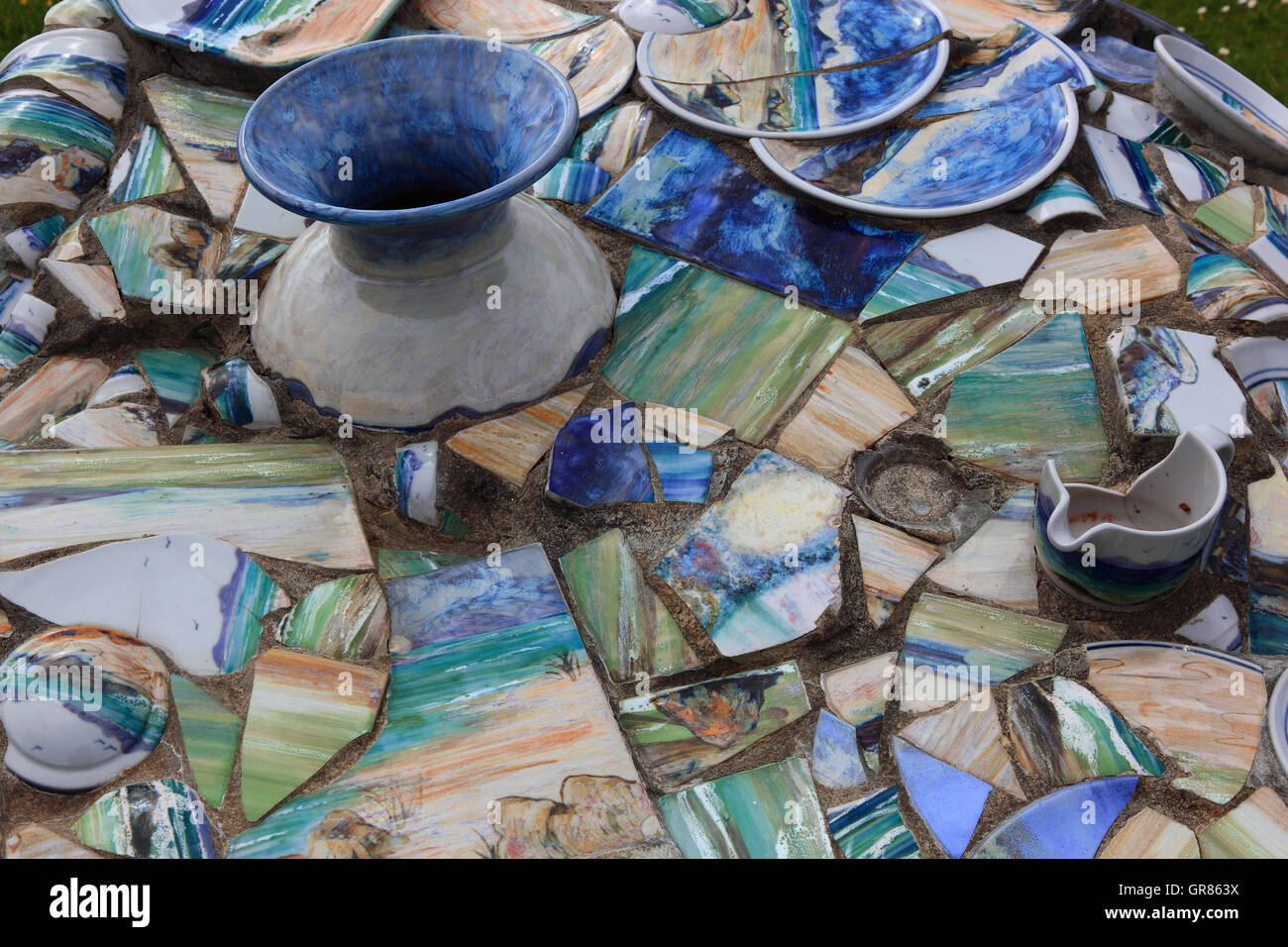 With highland stoneware pottery hi-res stock photography and images - Alamy