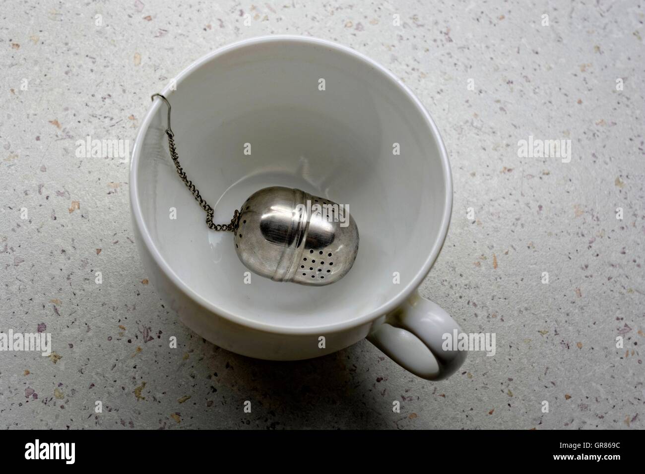 Tea infuser hi-res stock photography and images - Alamy