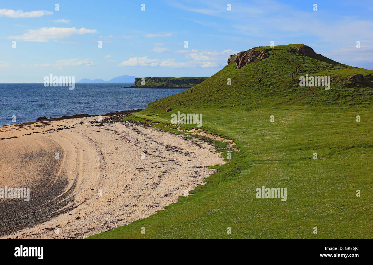 Scotland, the Inner Hebrides, Isle of Skye, Duirinish peninsula ...
