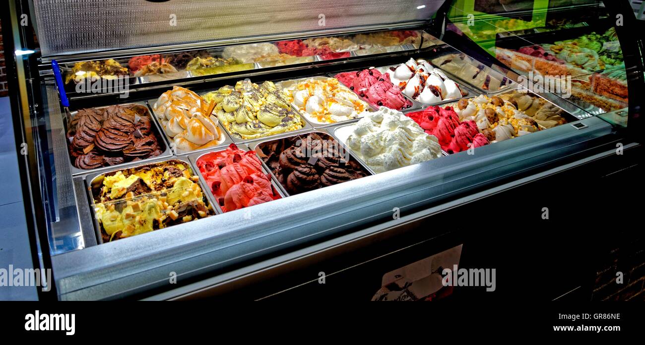 Ice Chest With Varieties Of Ice Cream Cream Stock Photo - Alamy