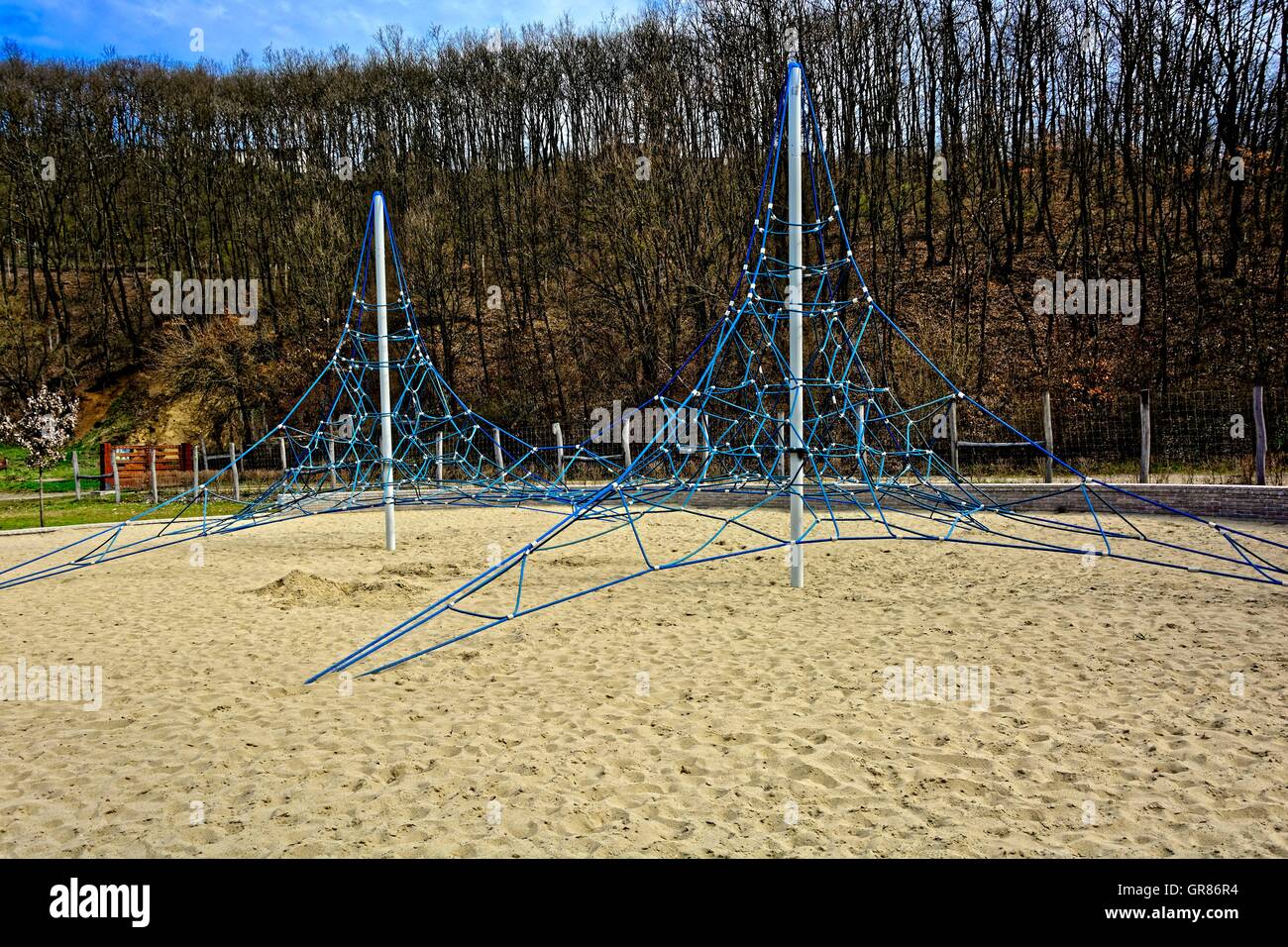 Children with spider hi-res stock photography and images - Alamy