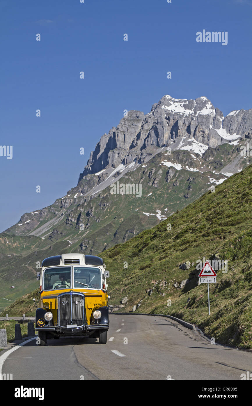 Nostalgia Trip With The Post Bus Stock Photo - Alamy