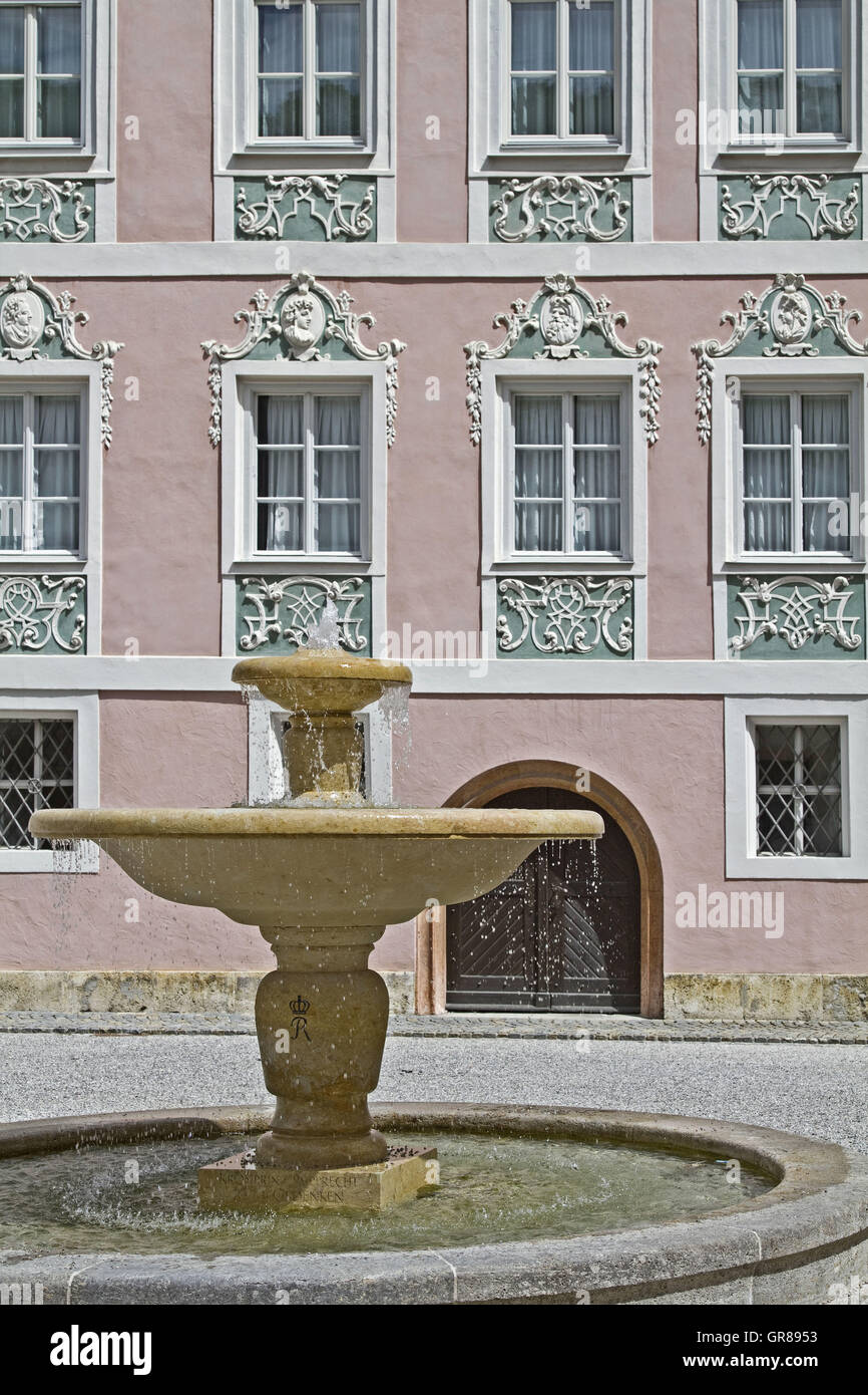 Castle Square In Berchtesgaden Stock Photo - Alamy