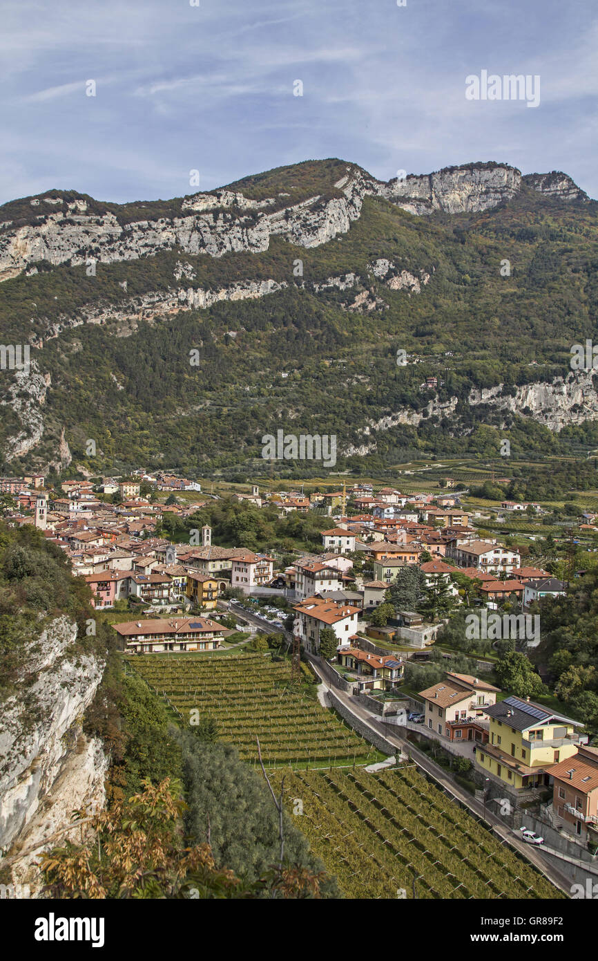 Nago hi-res stock photography and images - Alamy