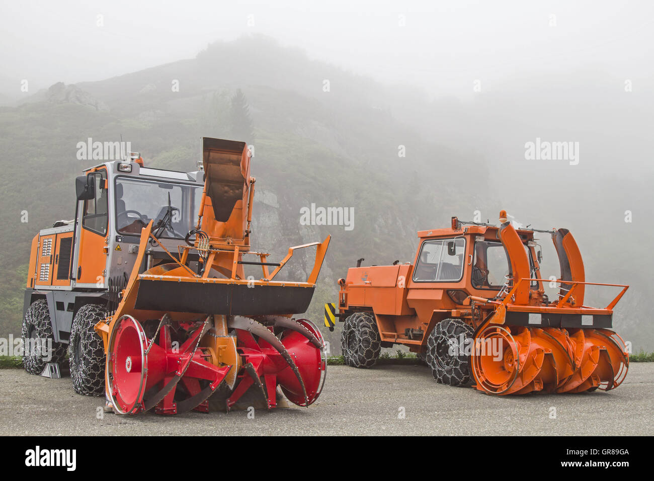 Rotary snow blower hi-res stock photography and images - Alamy