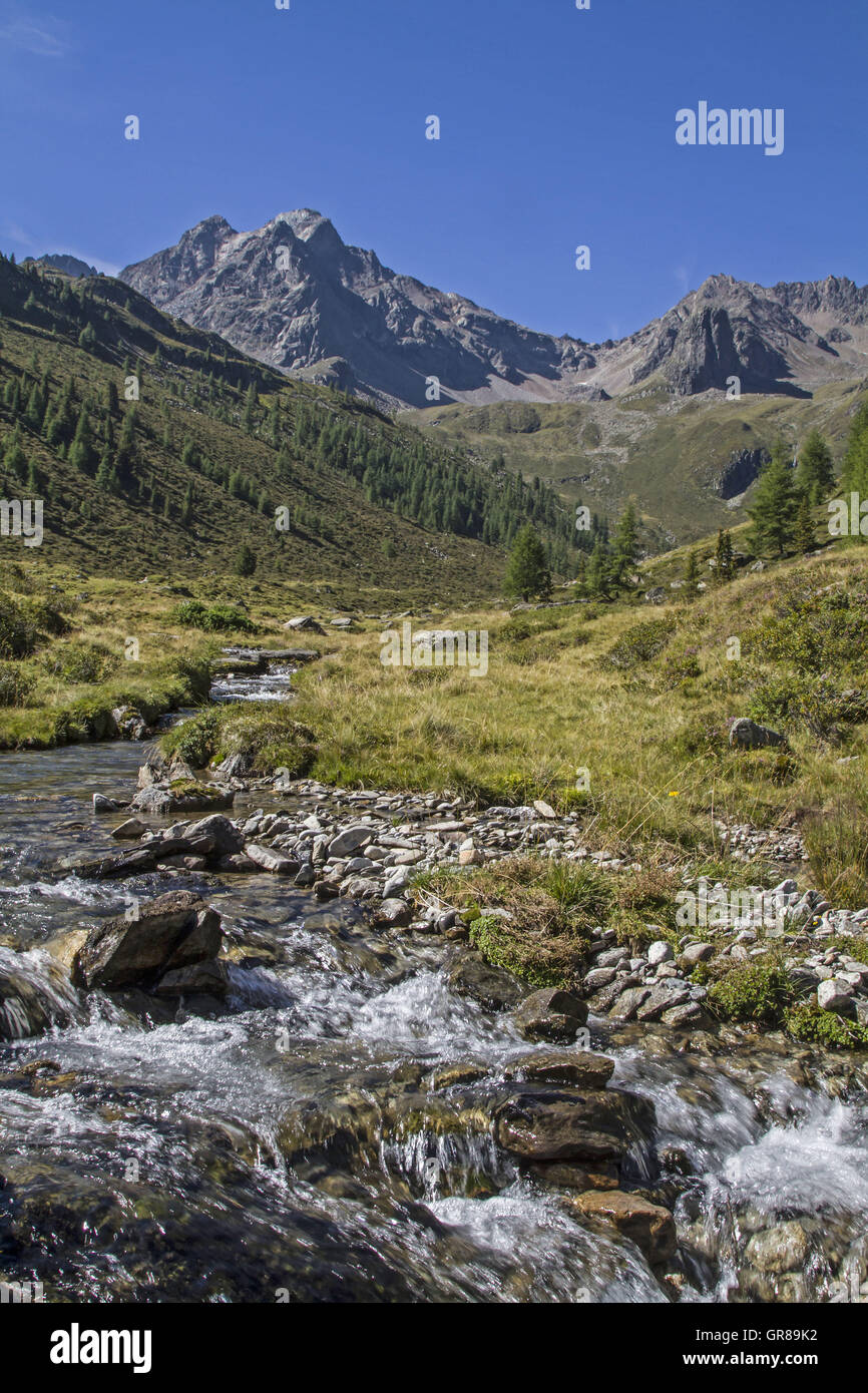 Hiking In The Oetztal Alps High Above Längenfeld Stock Photo - Alamy