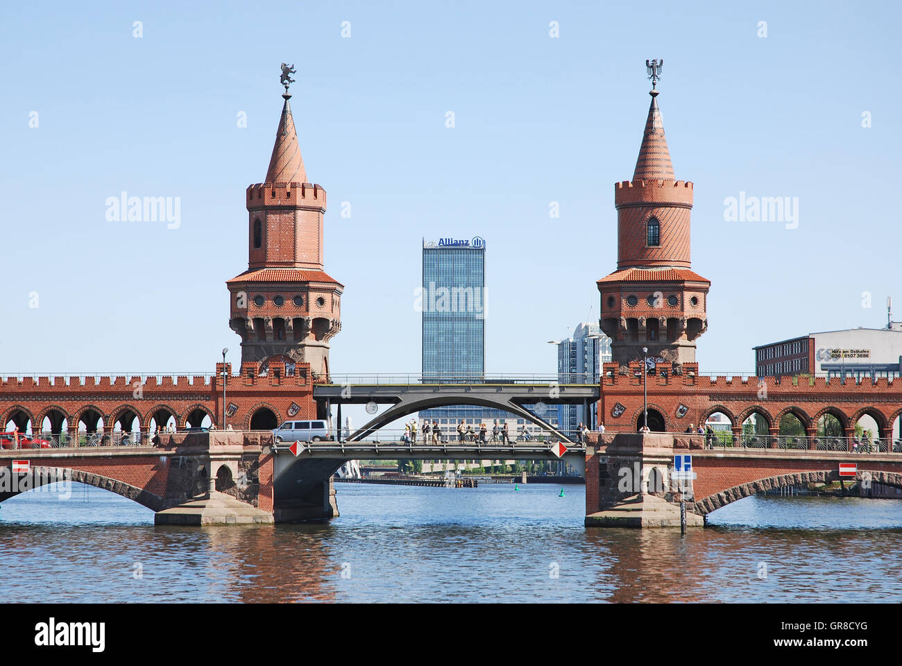 Oberbaum Bridge Berlin Stock Photo - Alamy