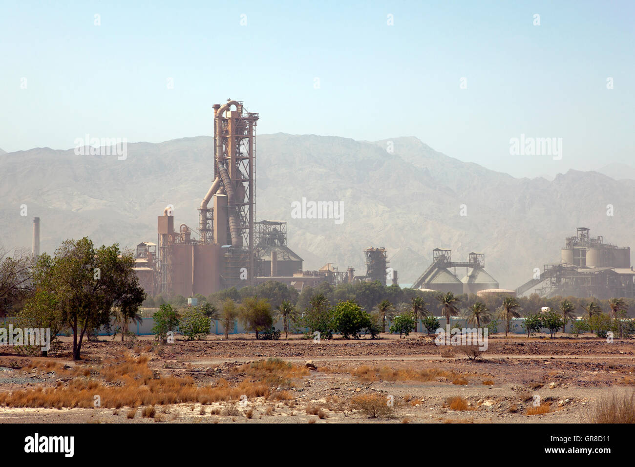 Industrial Plant Uae Stock Photos & Industrial Plant Uae Stock Images ...