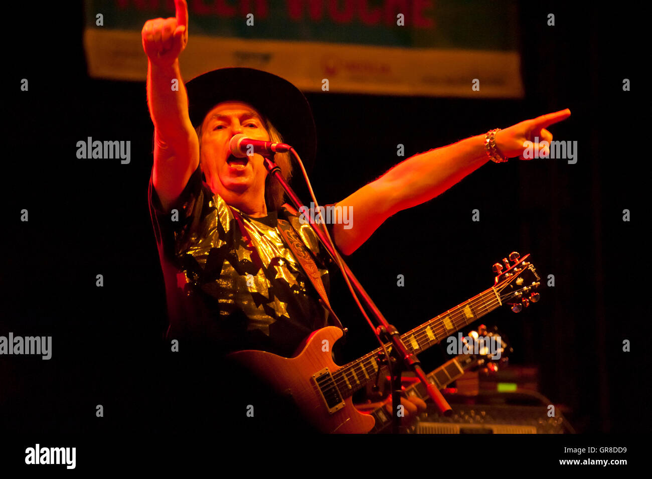 The slade hi-res stock photography and images - Alamy