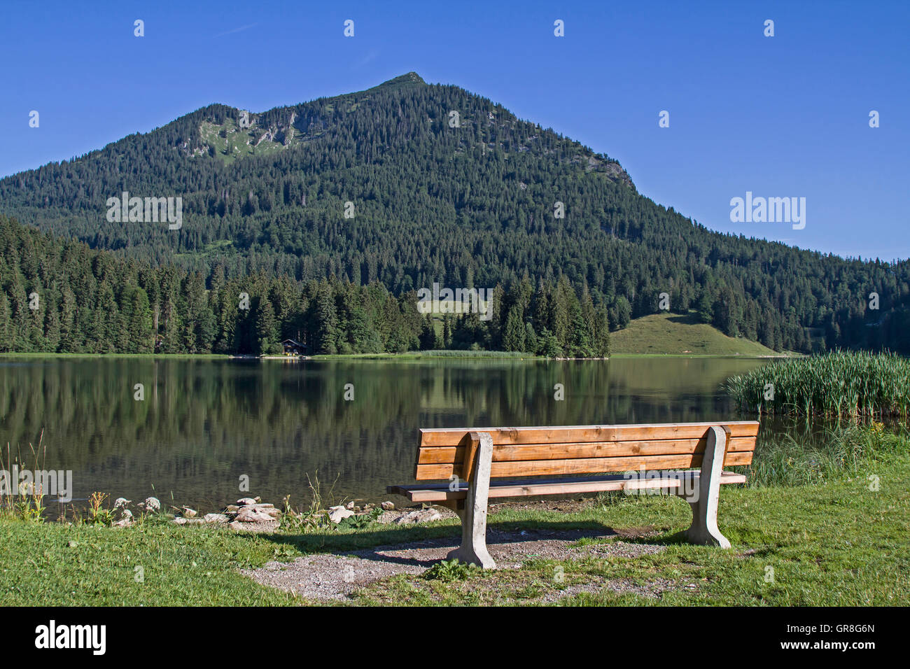 Bergsee hi-res stock photography and images - Alamy