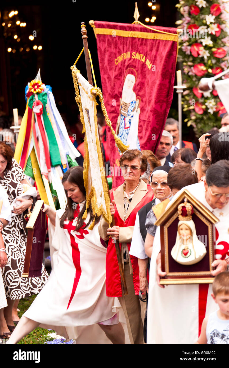 Procession In Santana On Madeira Stock Photo - Alamy