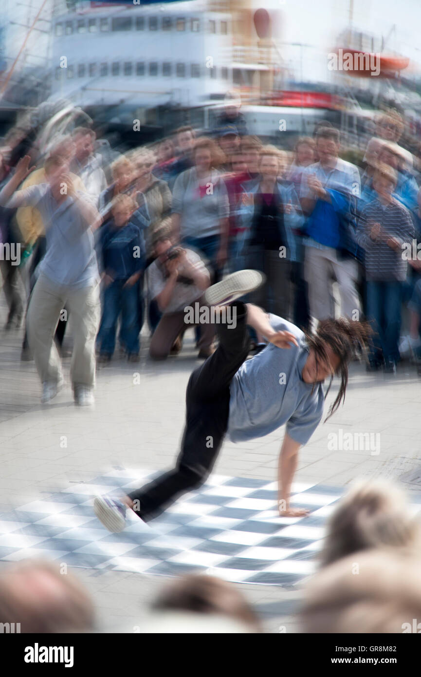 Theater groups and dance hi-res stock photography and images - Alamy