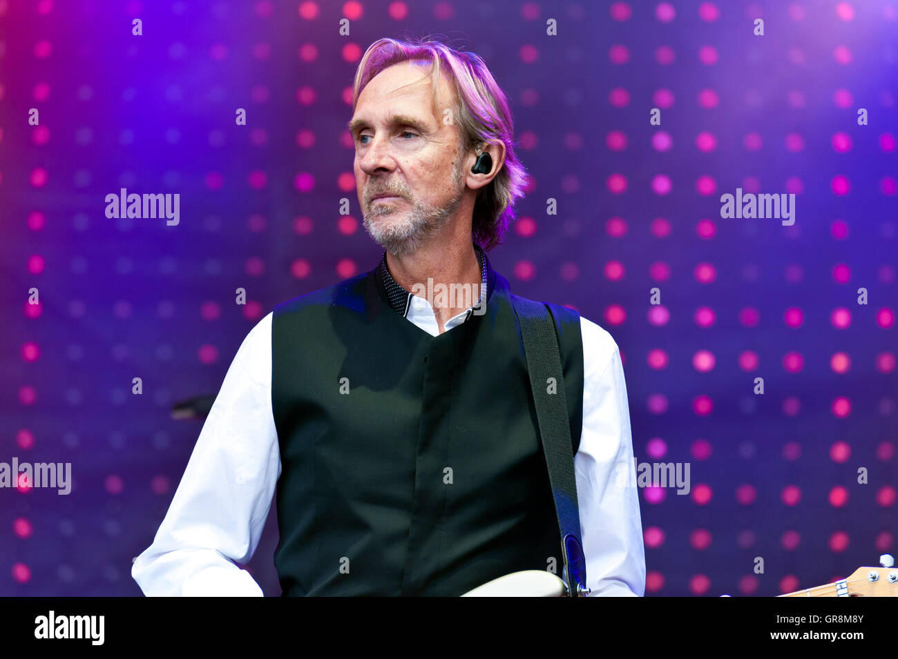 Mike rutherford hi-res stock photography and images - Alamy