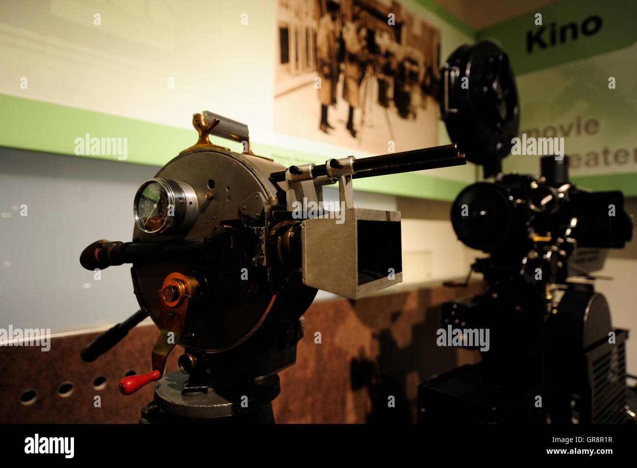 1920 camera hi-res stock photography and images - Alamy