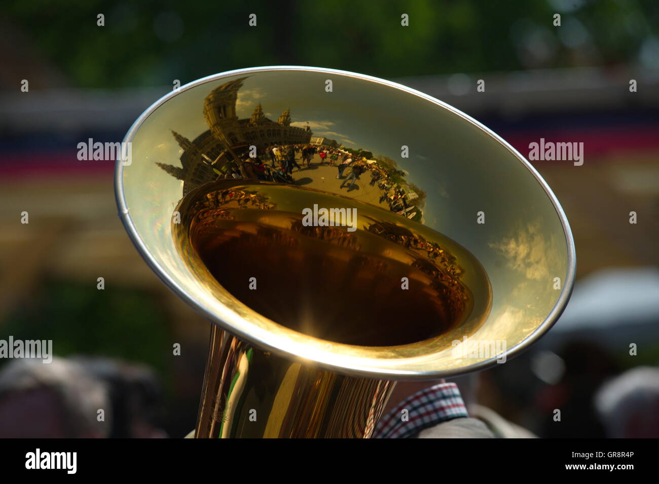 Austrian folk musician hi-res stock photography and images - Alamy