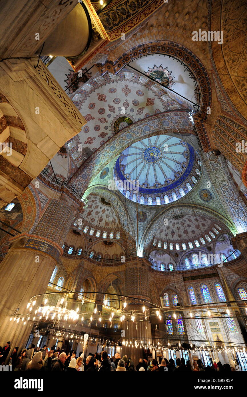 Istanbul Sultan Ahmed Mosque Interior Stock Photo - Alamy