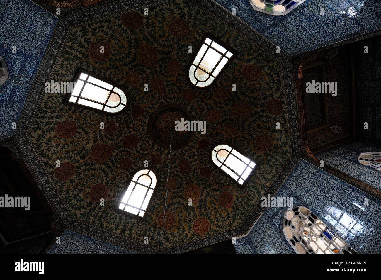 Istanbul-Topkapi Palace, Revan Kiosk Stock Photo - Alamy