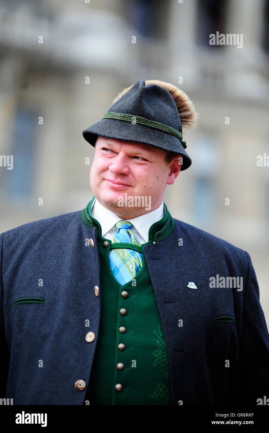 Usage and customs hi-res stock photography and images - Alamy