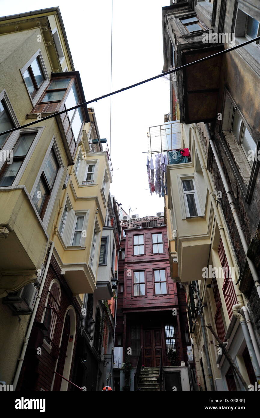 Cihangir neighborhood of istanbul hi-res stock photography and images ...