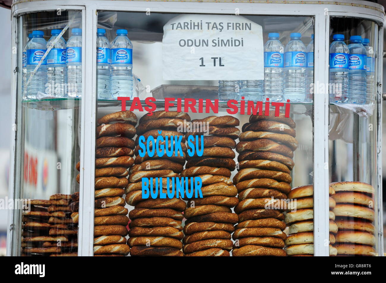 Simiti istanbul hi-res stock photography and images - Alamy