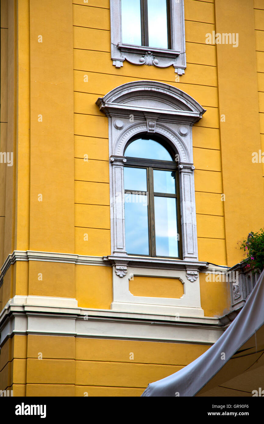 View Of Arch Window Stock Photo - Alamy