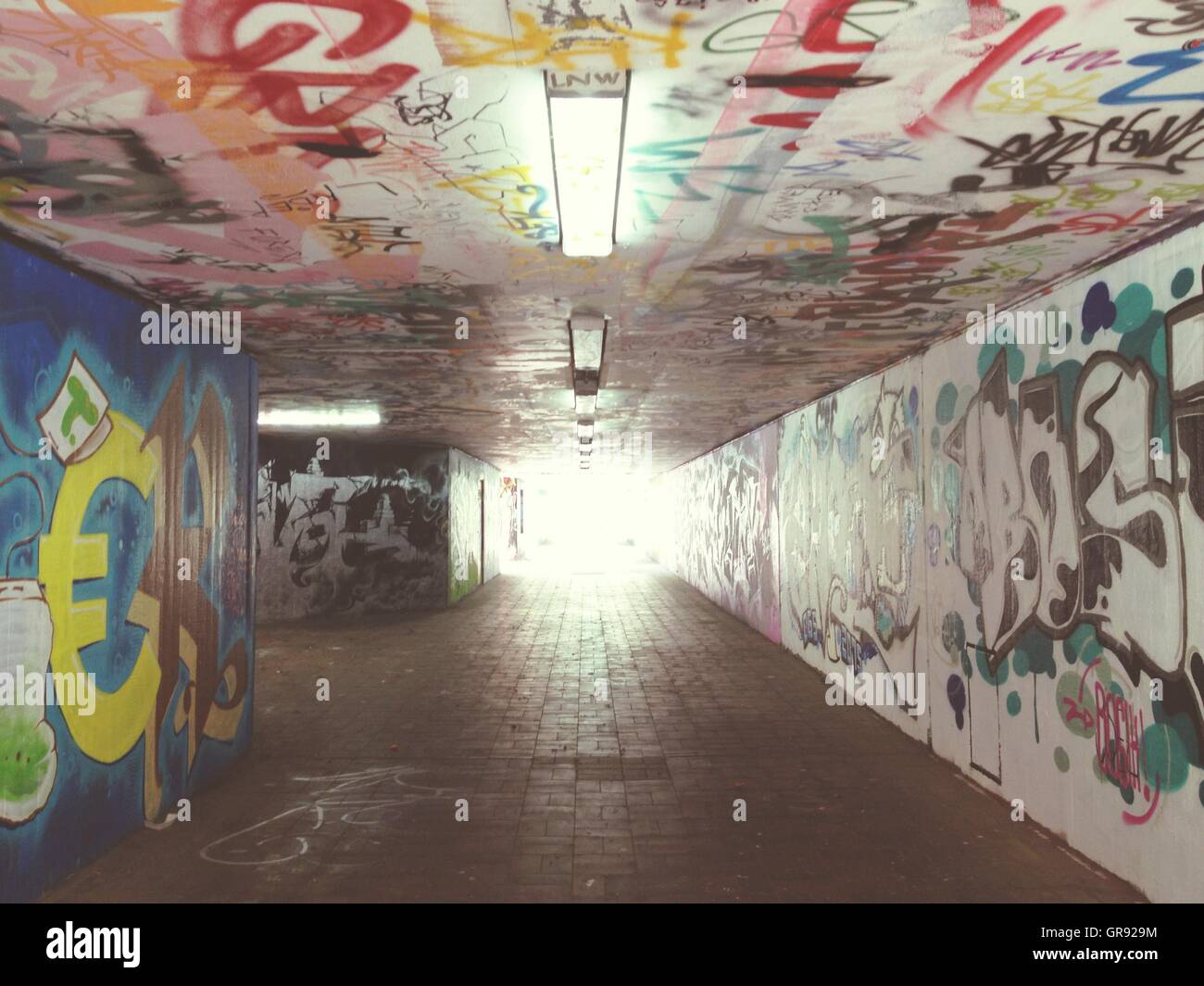 Graffiti on tunnel hi-res stock photography and images - Alamy