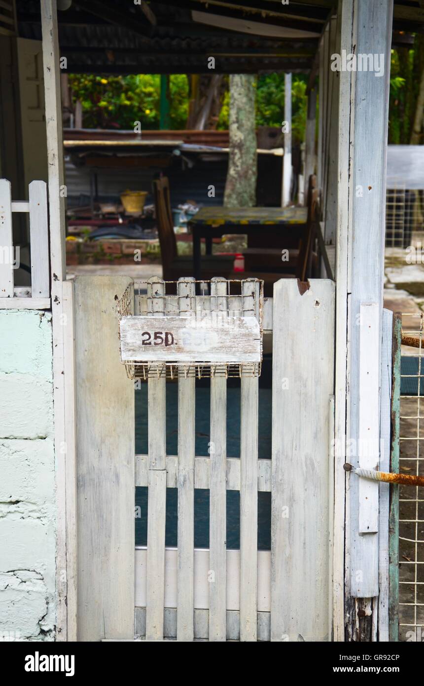 White gate with hi-res stock photography and images - Alamy