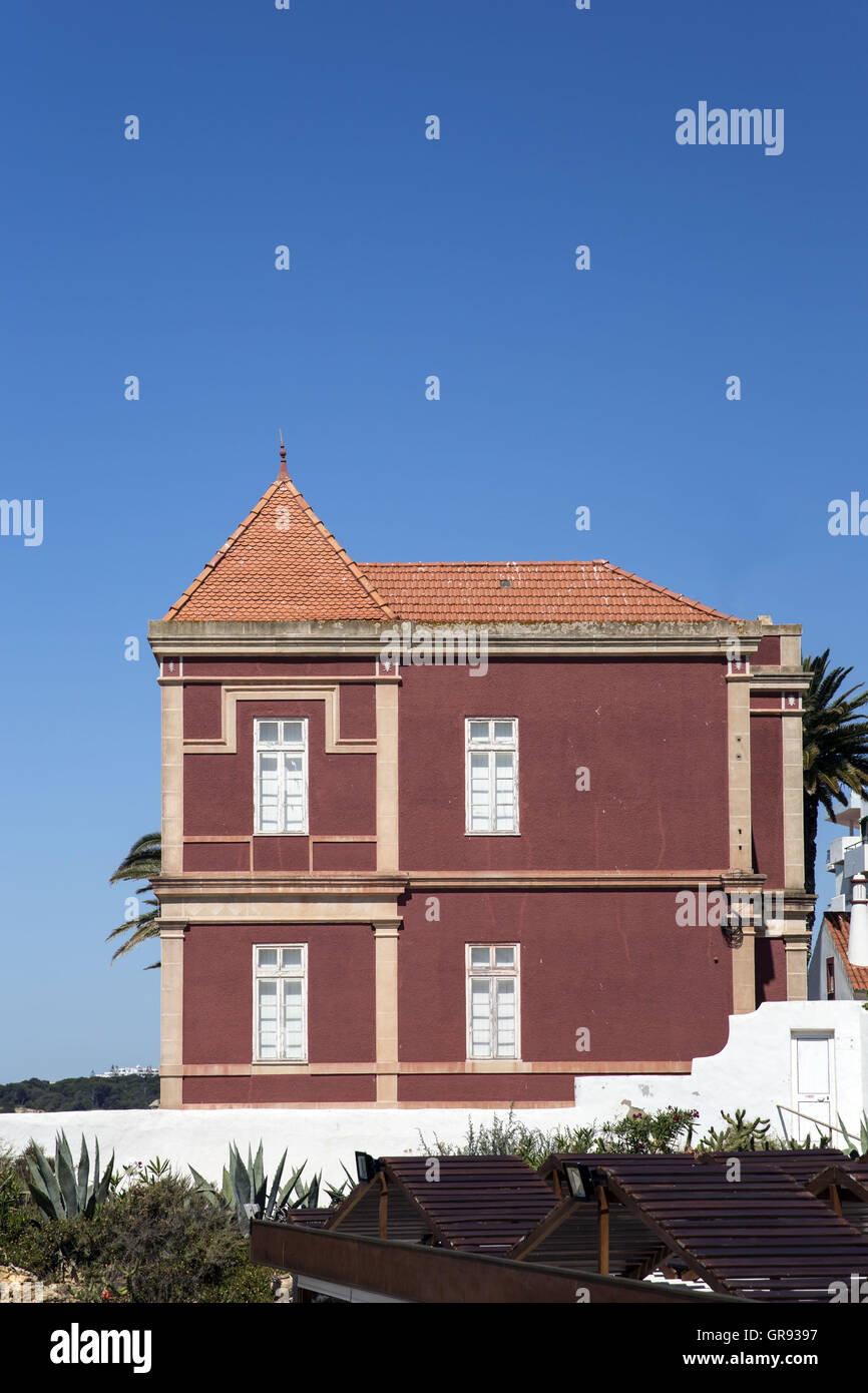 Algarve villa hi-res stock photography and images - Alamy