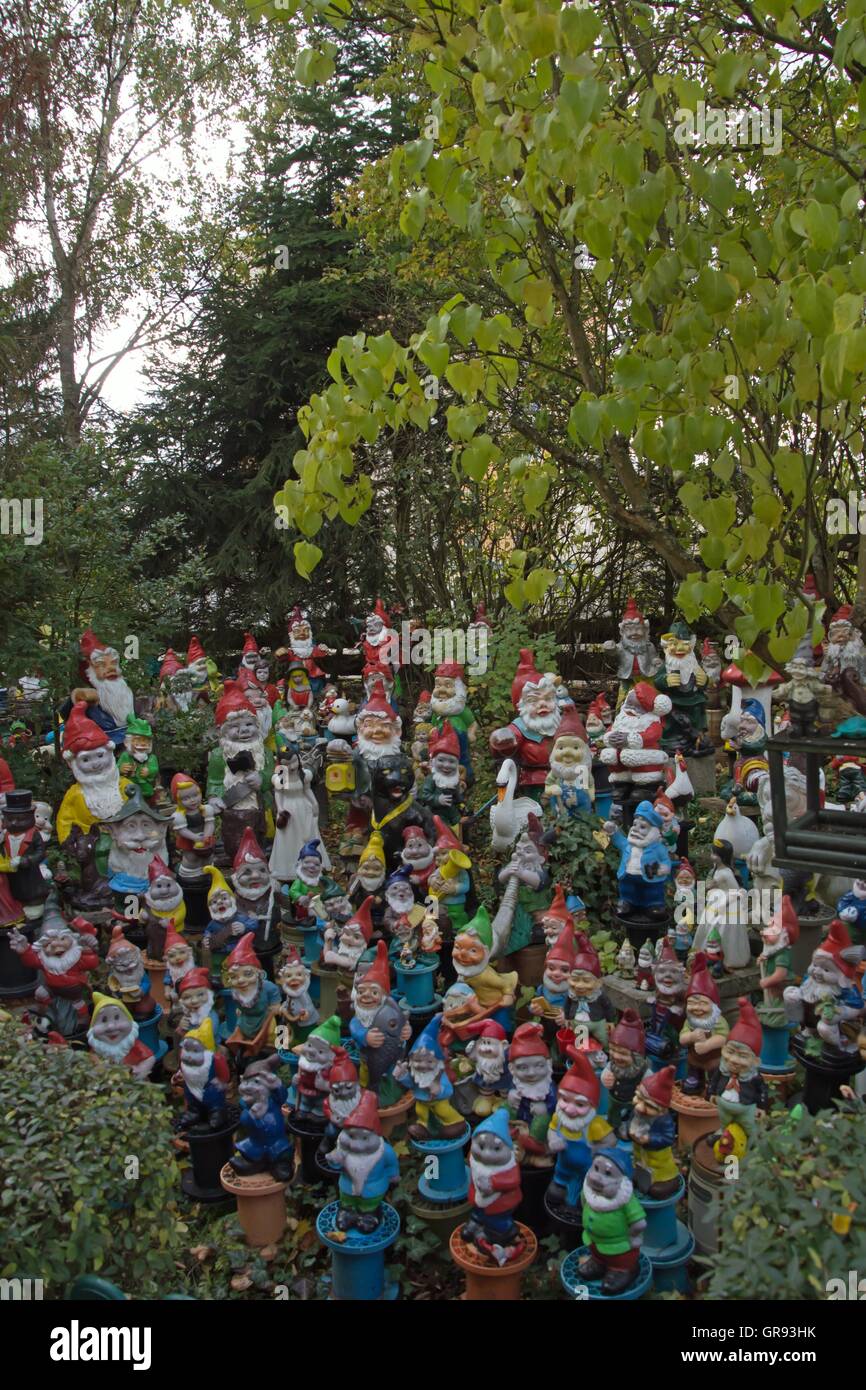 Dwarfs And Elves High Resolution Stock Photography and Images - Alamy