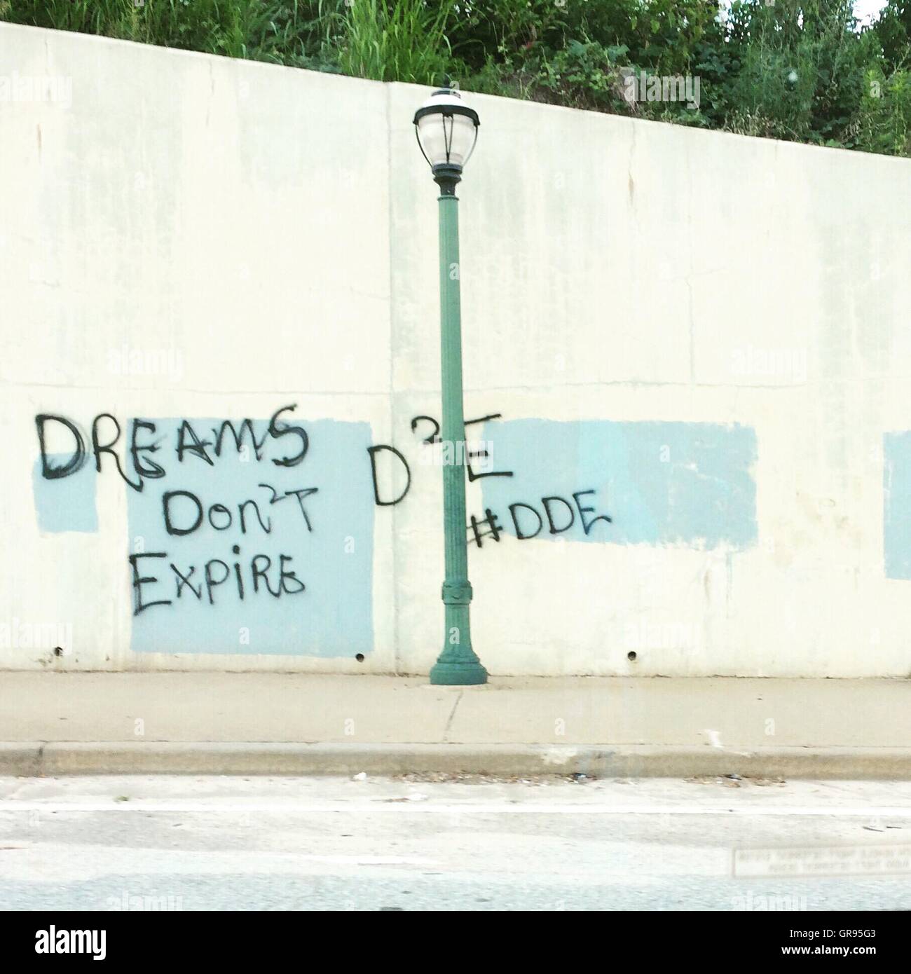 Graffiti on the street hi-res stock photography and images - Alamy